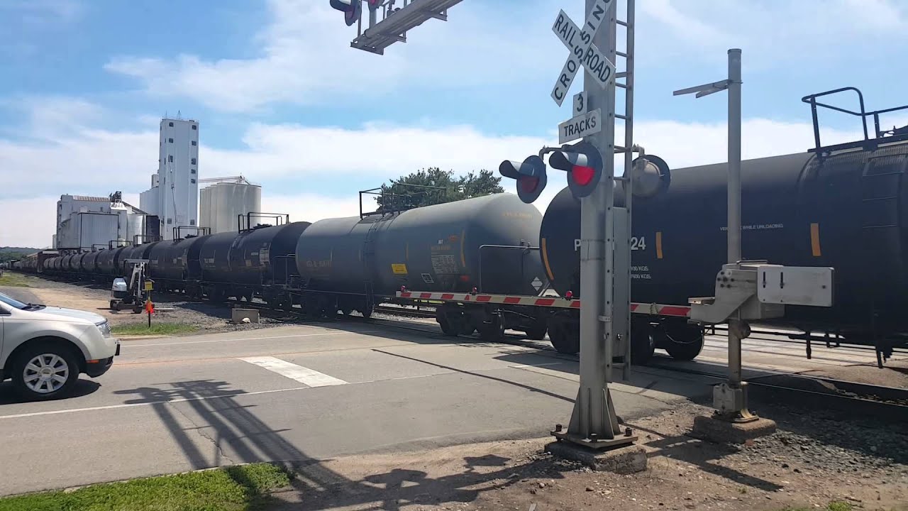 An AWESOME lashup with KCS and a yard slug!!! - YouTube