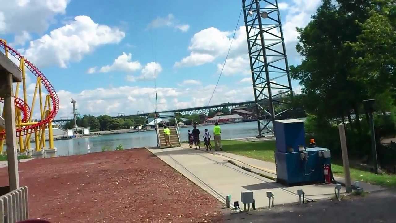 La ronde - Catapulte - Lauren, Anthony et Sylvain - vers le départ ...