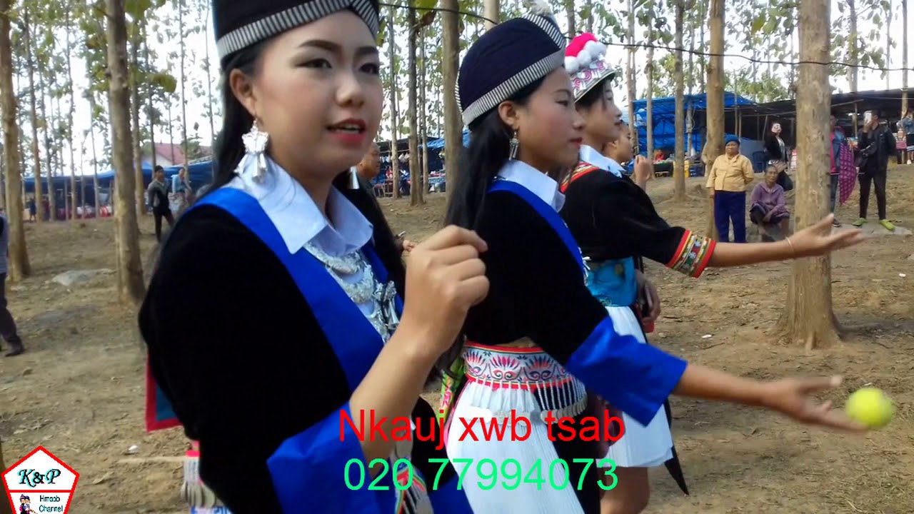 Noj Peb Caug hauv Luang Prabang 2018 [ Hmong New Year ] - YouTube