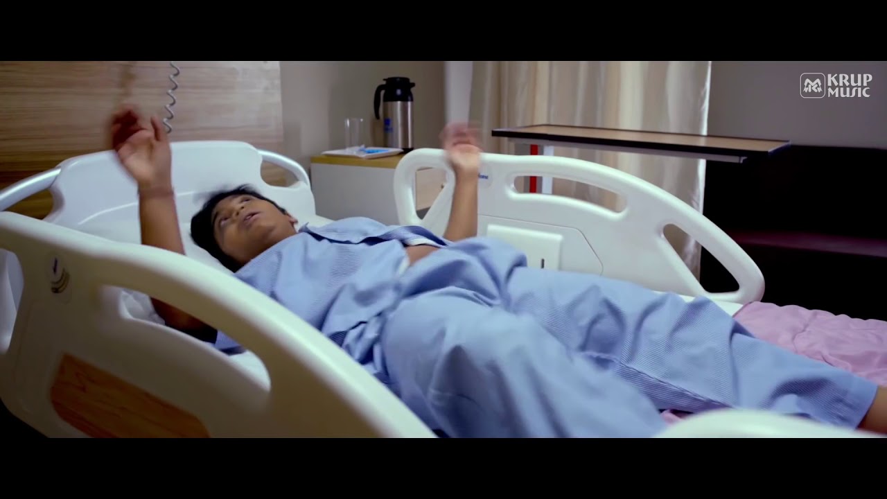 706_New_official_Trailer_Bollywood_movies_2019 - YouTube