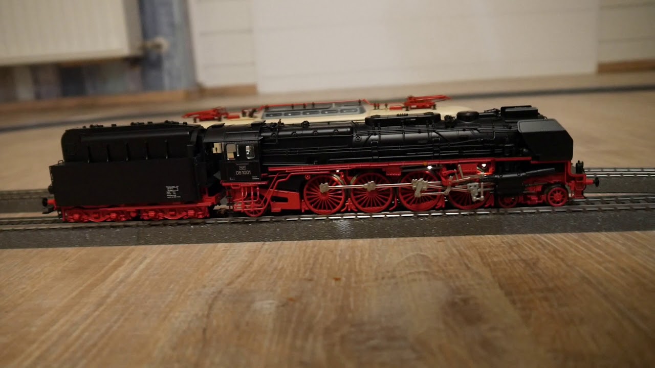 Märklin 39242 BR 08 Überraschungsmodell 2018 - YouTube