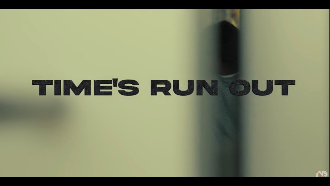 Chlo E. - Time's Run Out - YouTube