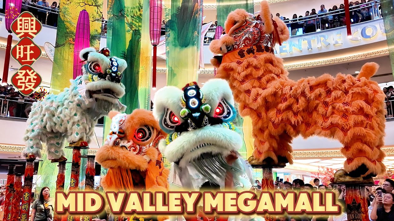 Mid Valley Megamall Acrobatic Lion Dance by Xuan Long 《玄龙》| CNY 2025 ...