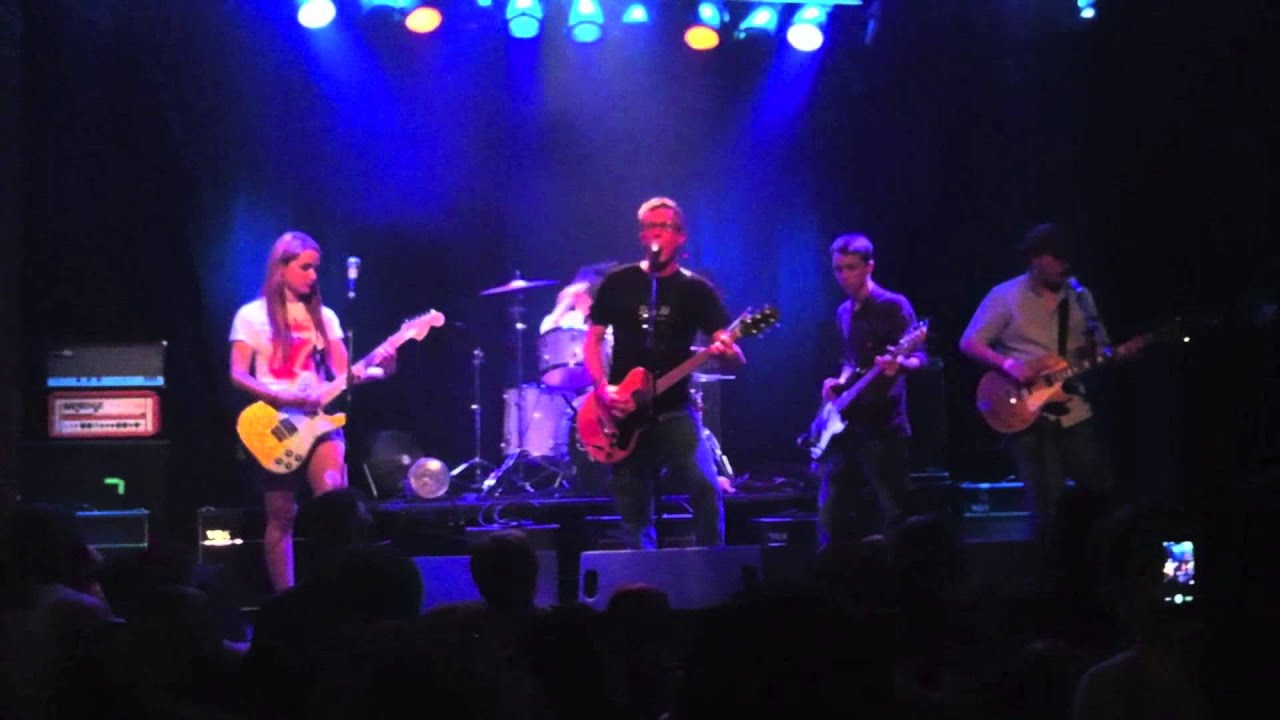 Madison Neisius on guitar with lead singer of "The Toadies" - YouTube