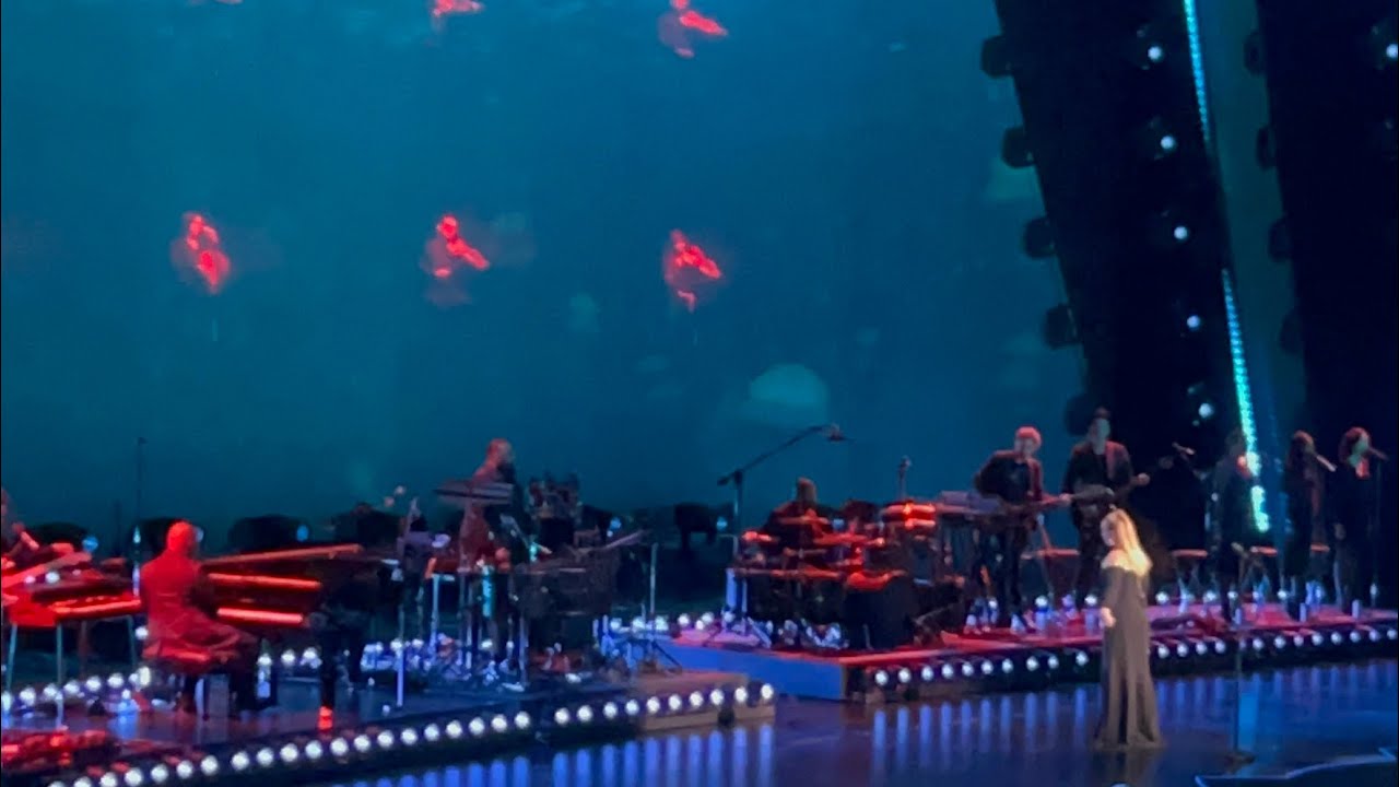 Weekend With Adele Weekend 21 HOMETOWN GLORY - YouTube