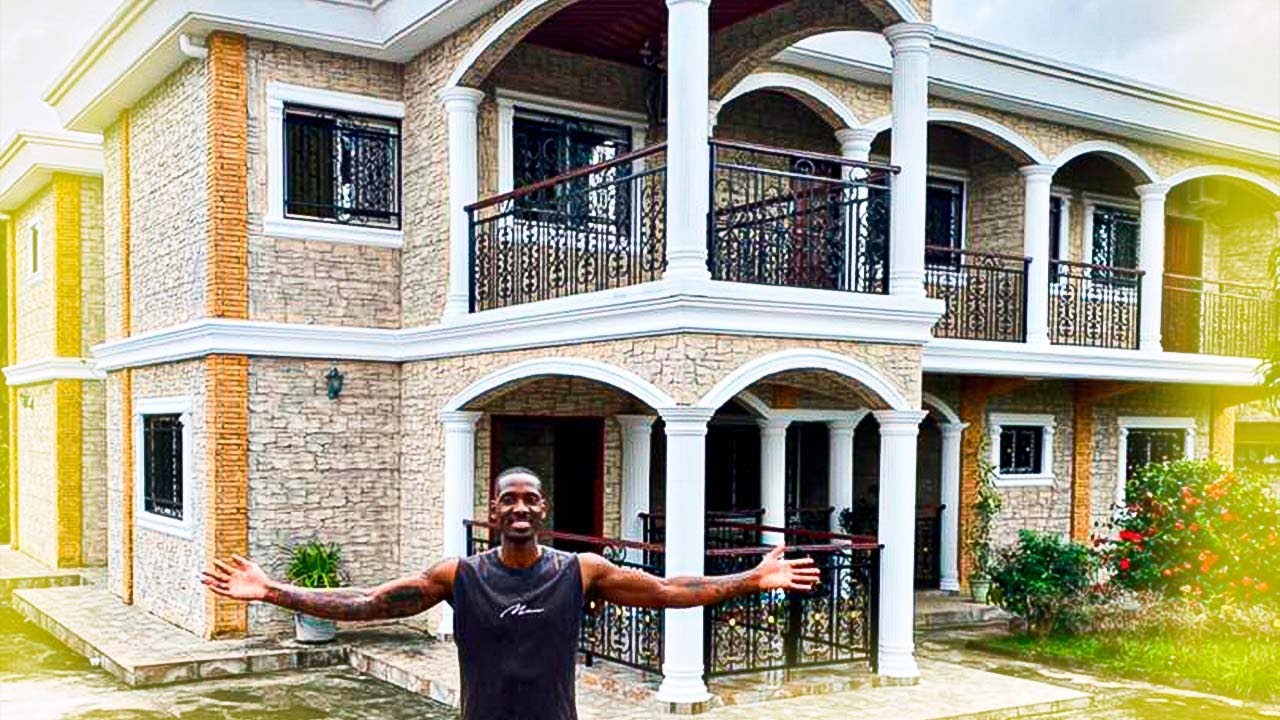 ASÍ es la CIUDAD de BATA |House Tour| - YouTube