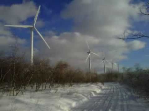 Windmills near Waymart, Pa - YouTube