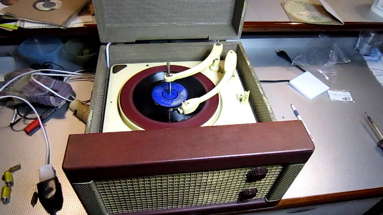 Collaro Conquest record changer - YouTube