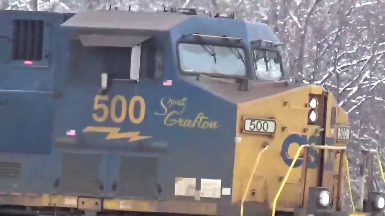 CSX Light Power with the CSX 500 Heads North on the CSX St Lawrence Sub ...