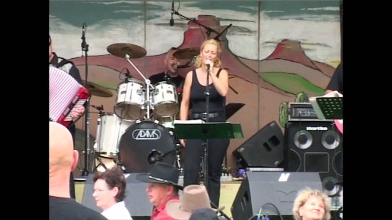 Dixie Aces - Don't Come Crying To Me - (I'm In Love With) La Linda ...