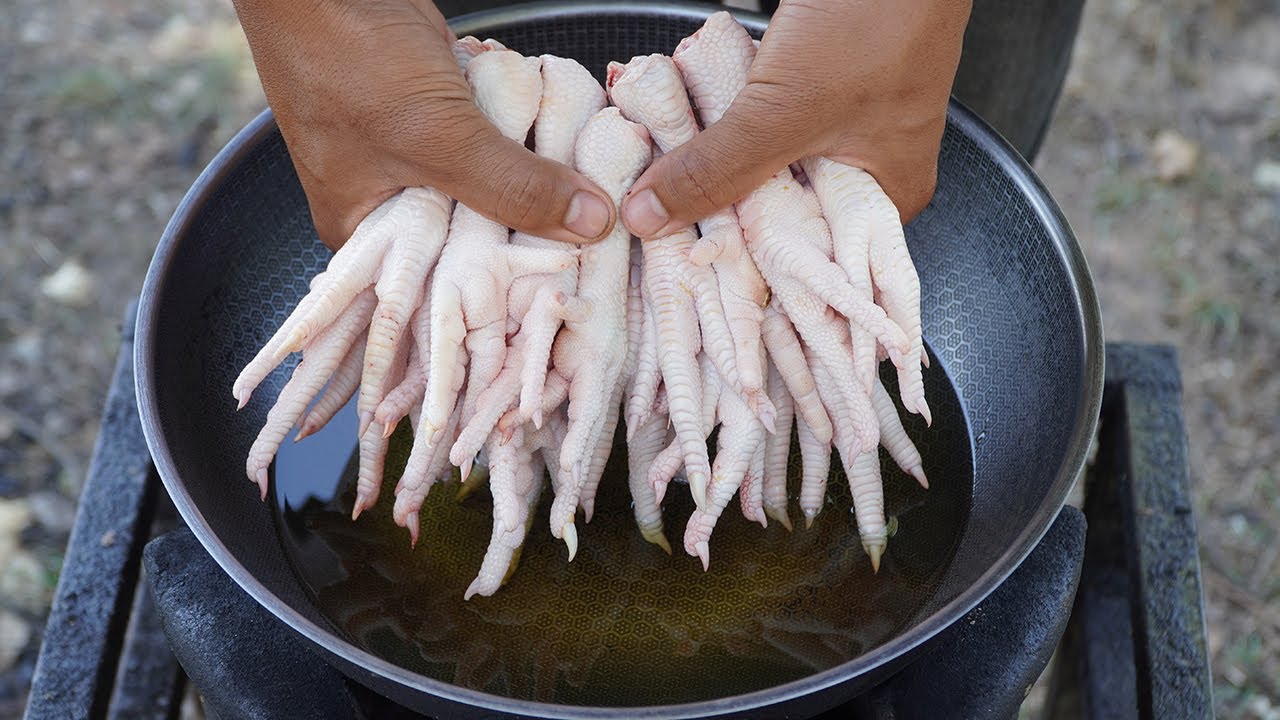Deep-Fried Chicken Feet Recipe | Chicken Feet and Mushroom Recipe ...