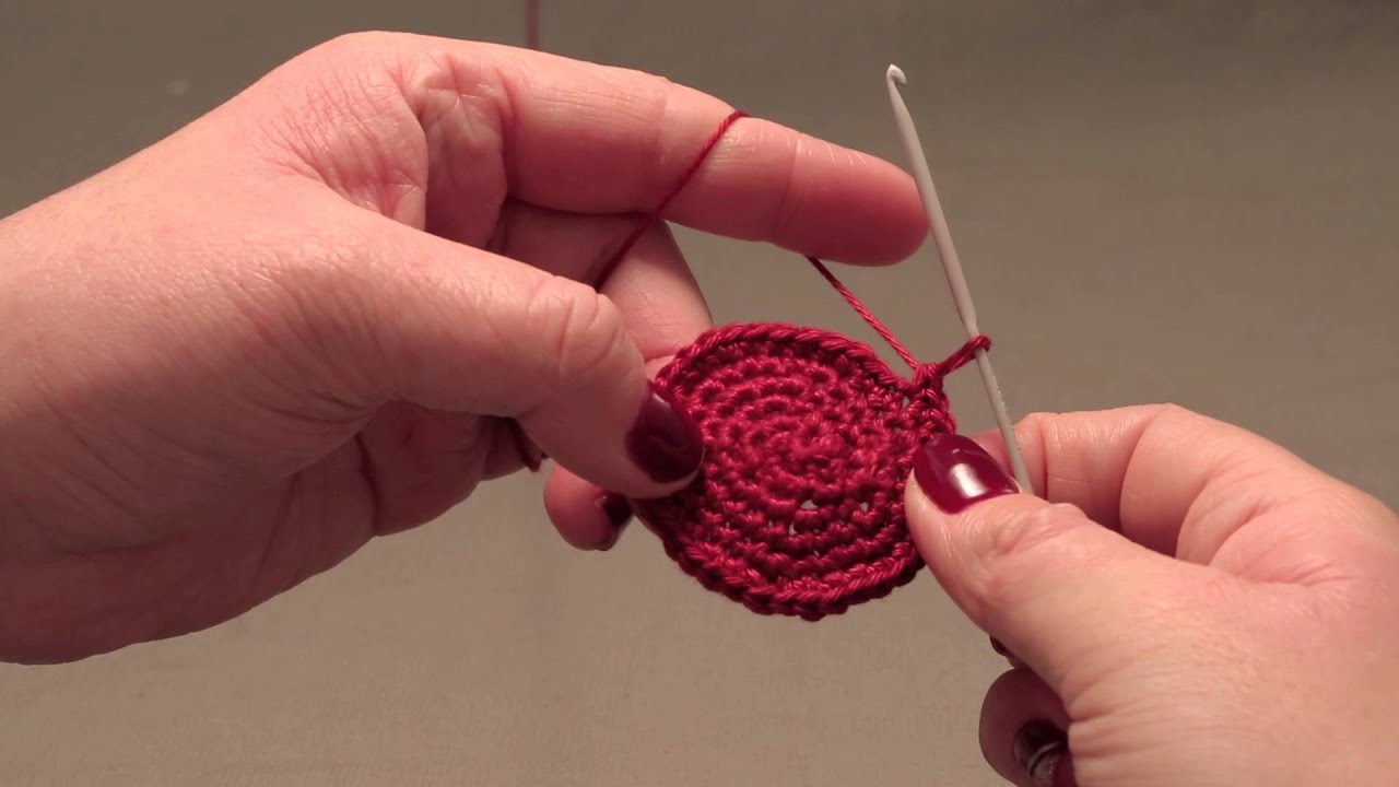 How to knit a kippah- step 4 - YouTube