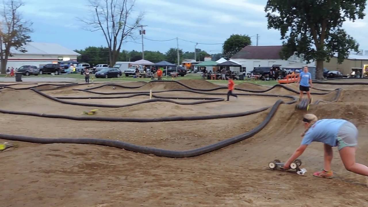1/8 E Buggy E-Main Jax Trax RC Raceway 7-2-2016 - YouTube