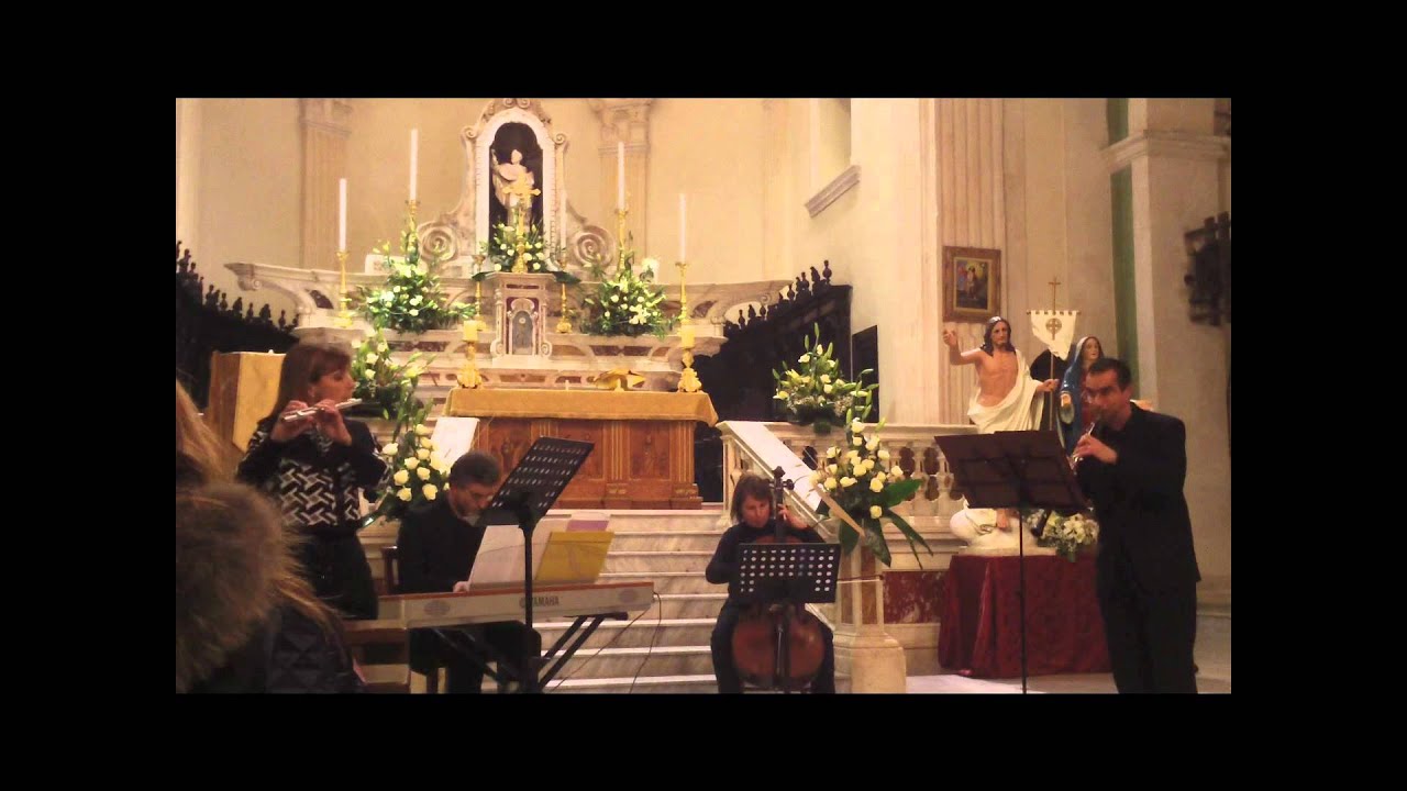 JJ. Quantz - Triosonata in C minor - Andante moderato - YouTube