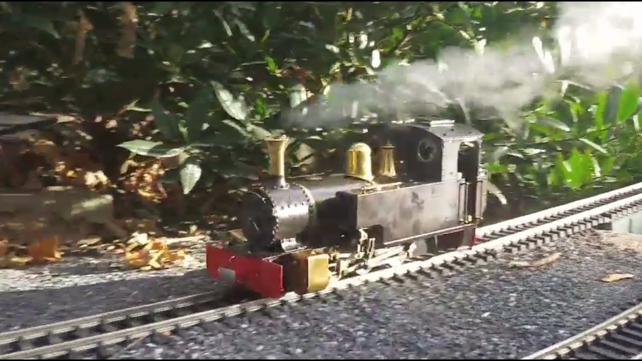 Roundhouse Lady Anne - Live Steam - G Scale - YouTube