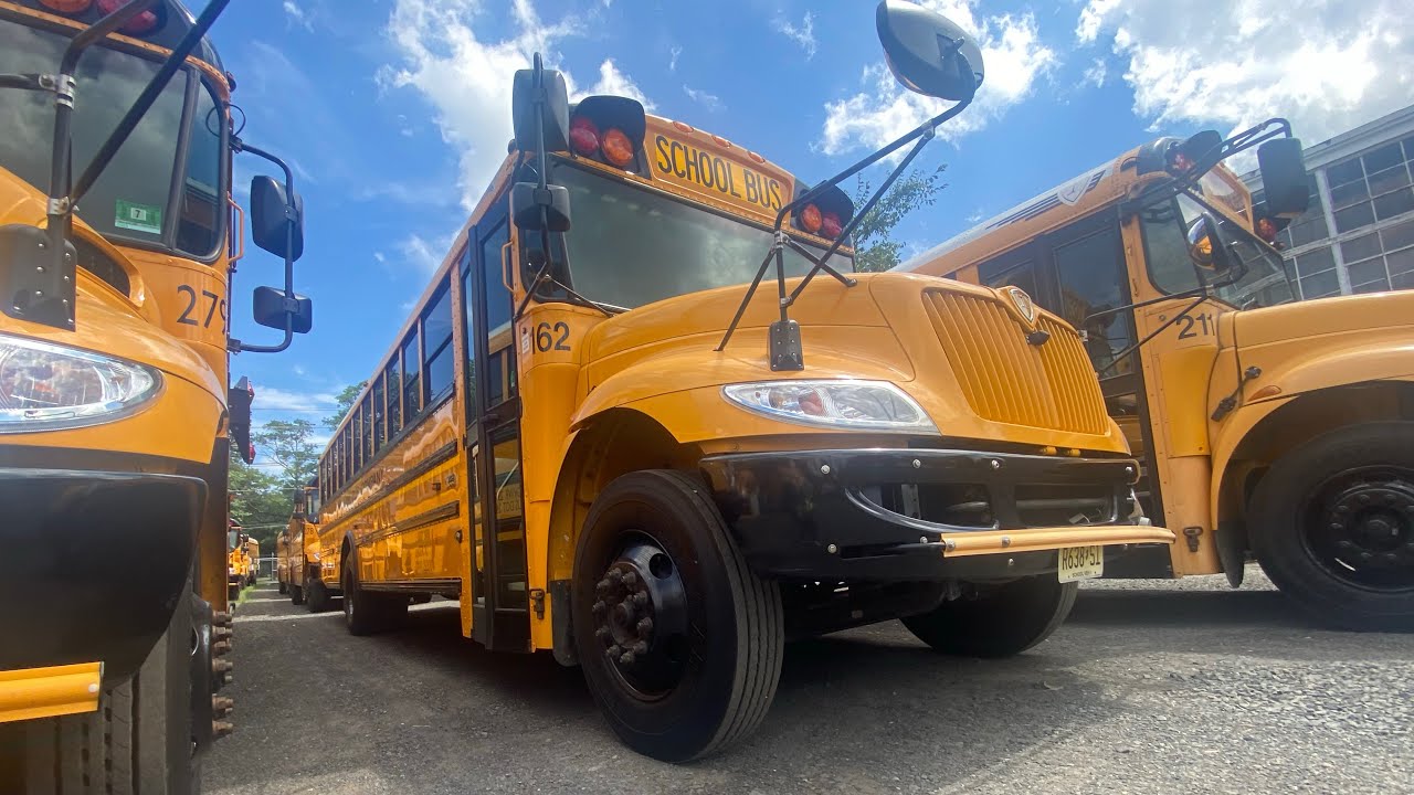 Driving in a 2020 ICCE School bus Gasoline Field trip! - YouTube