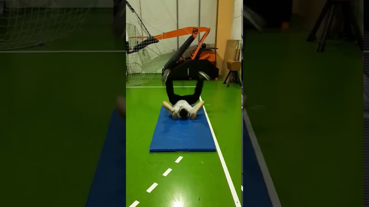 Kolut nazad raznožno - YouTube