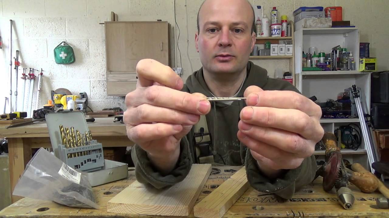 Bench hook 5 - pre-drill the skew-nail holes - YouTube