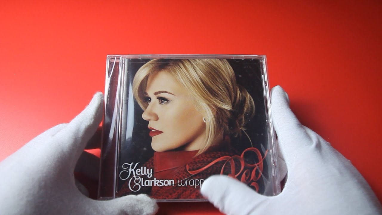 Kelly Clarkson Wrapped in Red CD UNBOX - YouTube