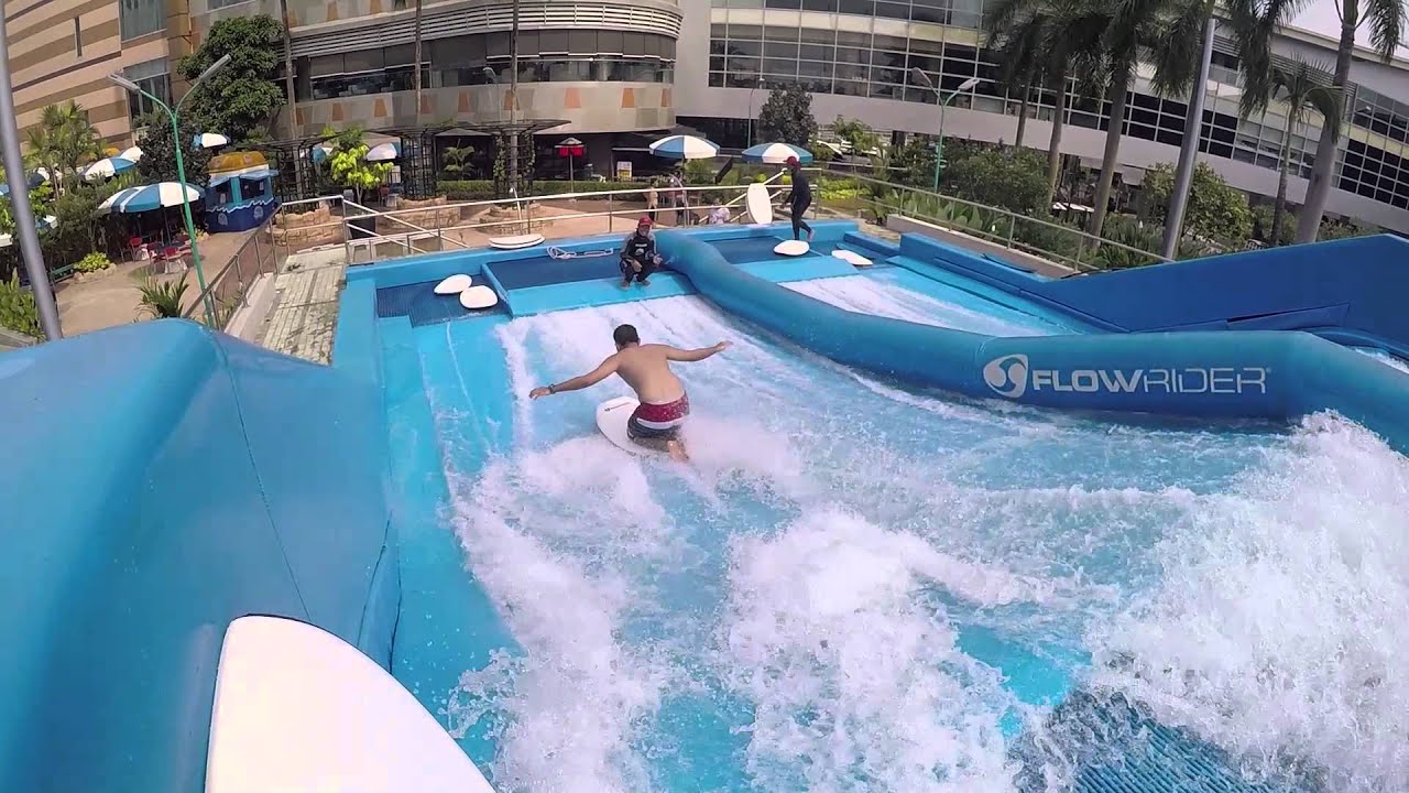 Saturday Morning at The Wave Pondok Indah - YouTube