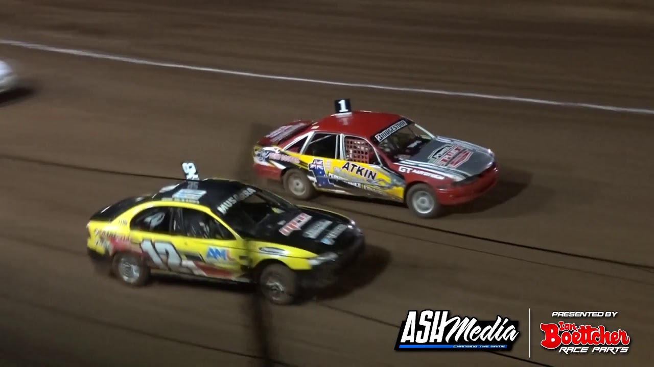 Production Sedans: Mussara, Atkin and Arthur Battle - Dubbo Speedway ...