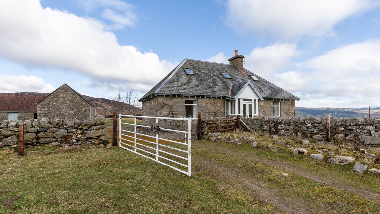 Tombreck Farm, Rannoch, PH16 5NN - YouTube