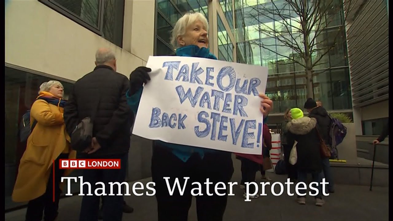Thames Water protest by people as bills set to rise (UK) 9/Dec/2024 ...