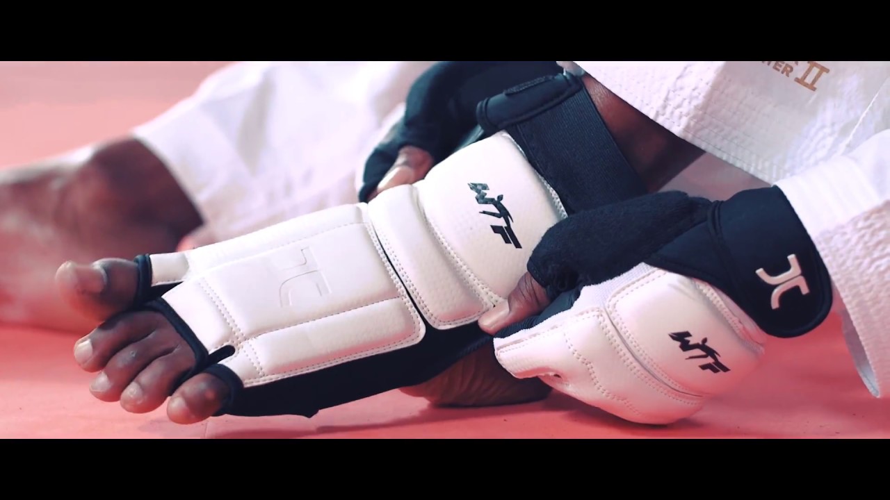 JC Taekwondo met Tosh van Dijk (Suriname) - YouTube