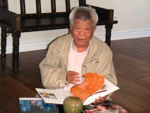 Burmese Poet U Tin Moe singing "Ka Chi The" song - YouTube