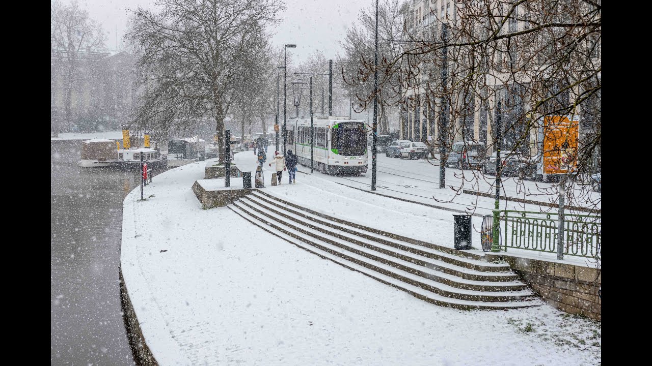 Il neige à Nantes - YouTube