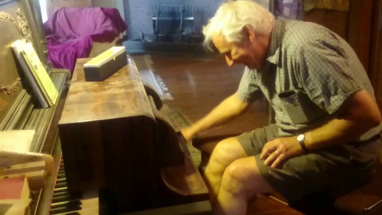 Simplex Piano Player - YouTube