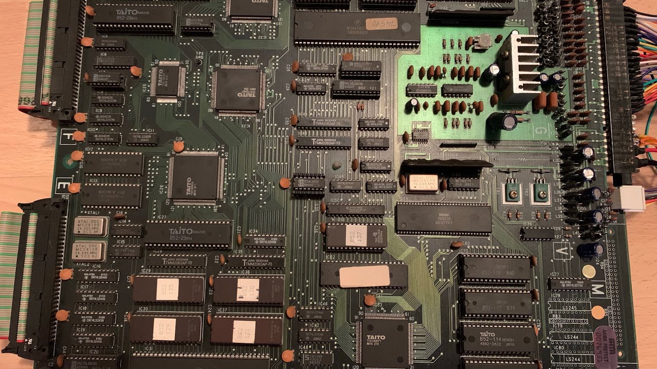 Chase H.Q. - Taito Z system - attract mode - real hardware - YouTube