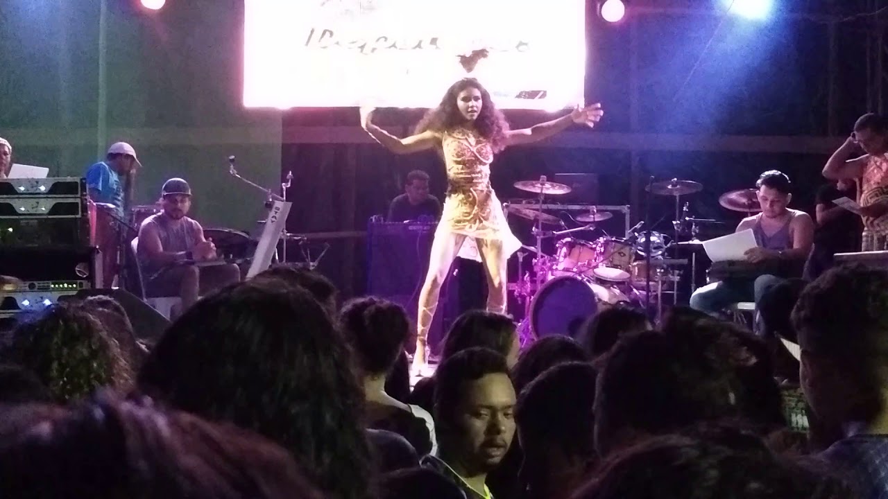 Musa do carnaval 2018 de Anajás - YouTube