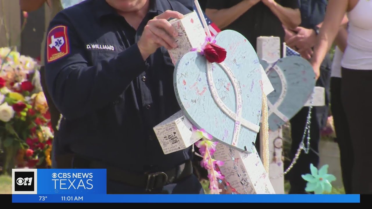 Allen mall shooting memorial dismantled - YouTube