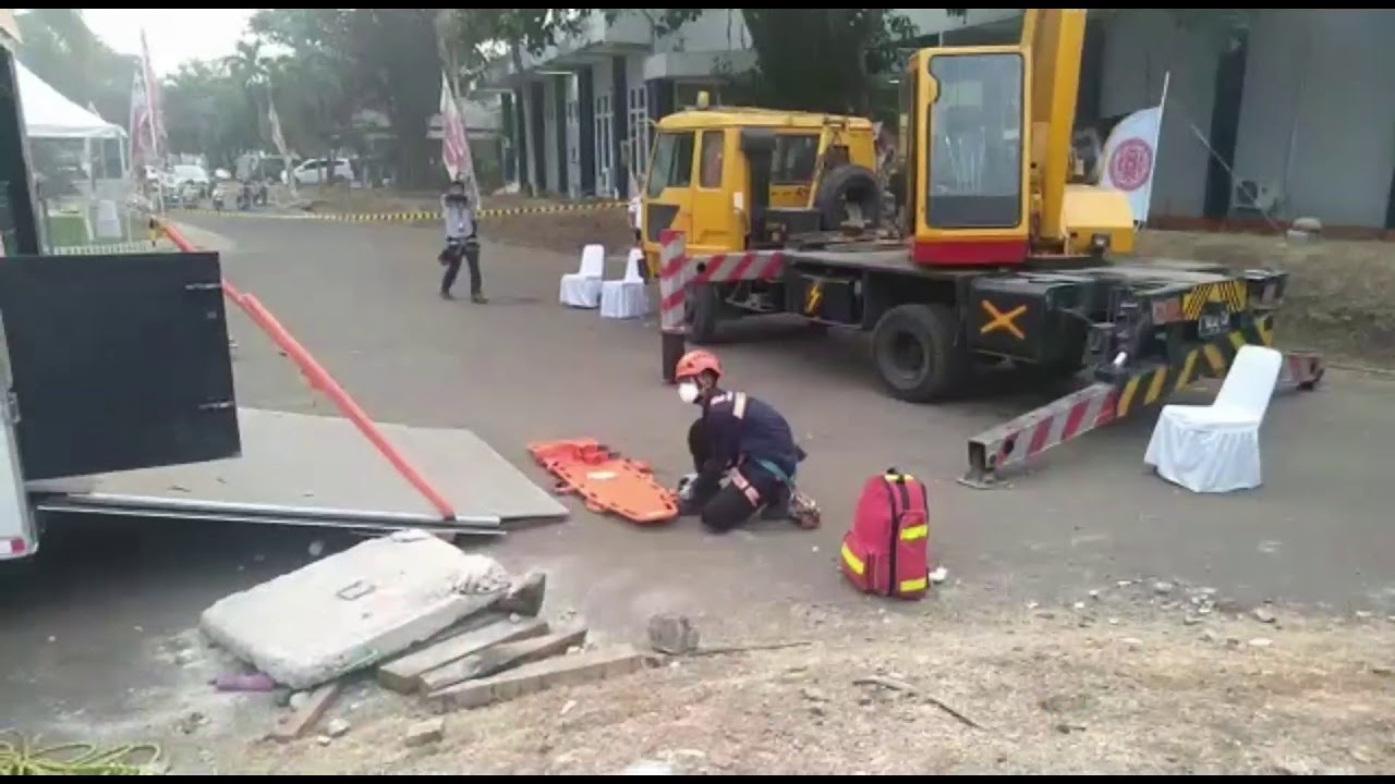 Collapsed Structure Search & Rescue - YouTube