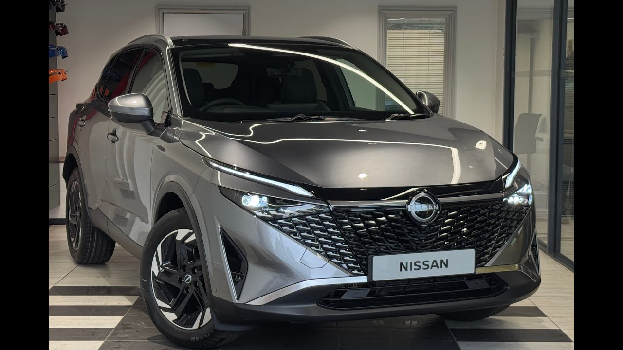 Nissan Qashqai 1.3 DiG-T N-Connecta 5dr [Glass Roof Pack] Gun Metallic ...