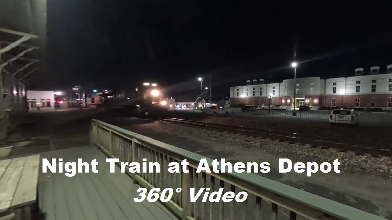 360° VR - CSX I025 at Athens Depot - Night Train - YouTube