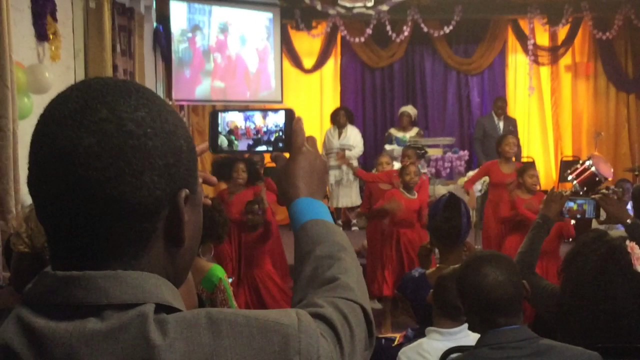 Eben Victory praise dance - YouTube