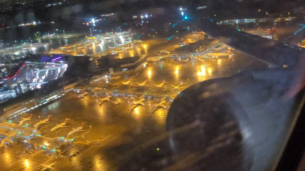 SCREAMING A350 FULL POWER TAKEOFF || Singapore airlines A350-941 TOGA ...