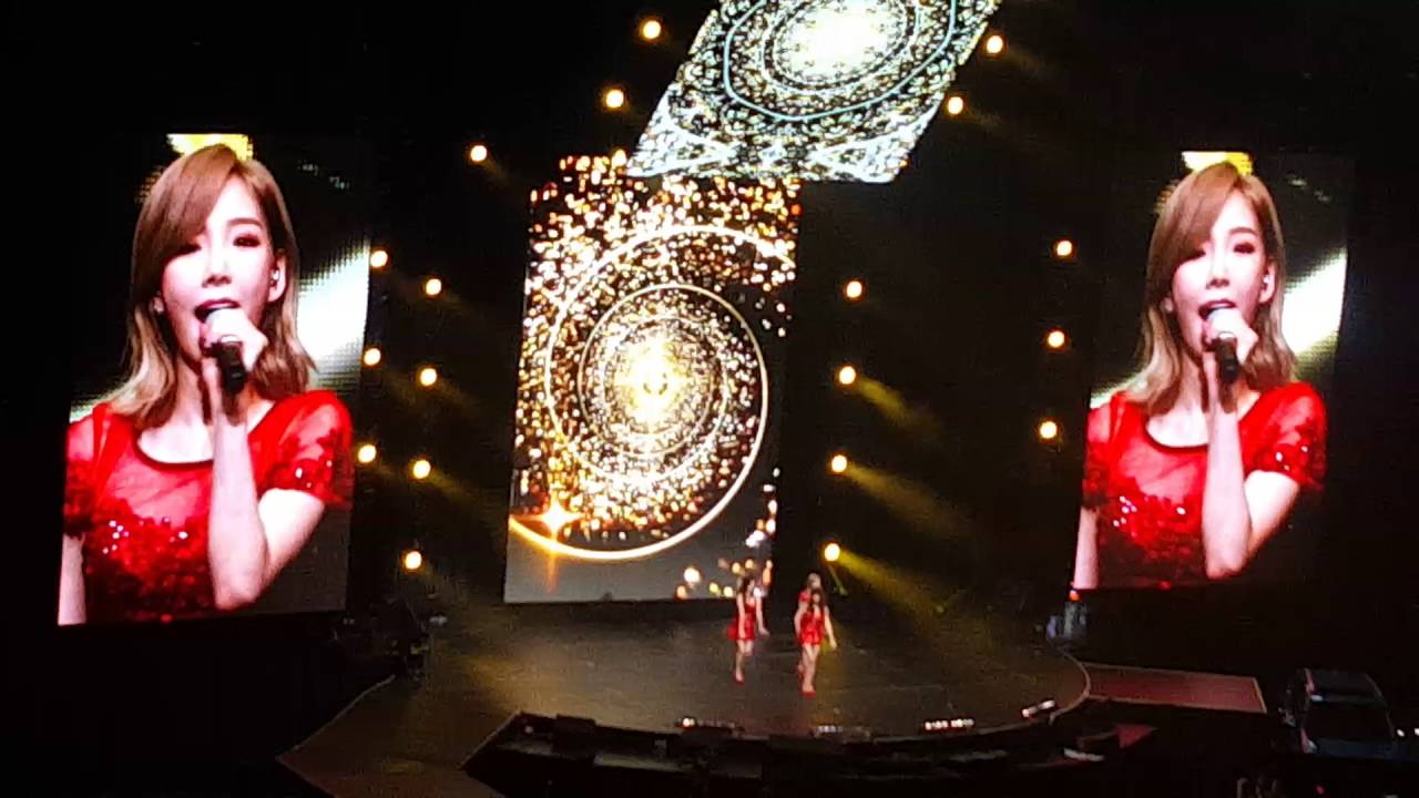 Girl's Generation TTS - Holler at KCON LA 2016 - YouTube