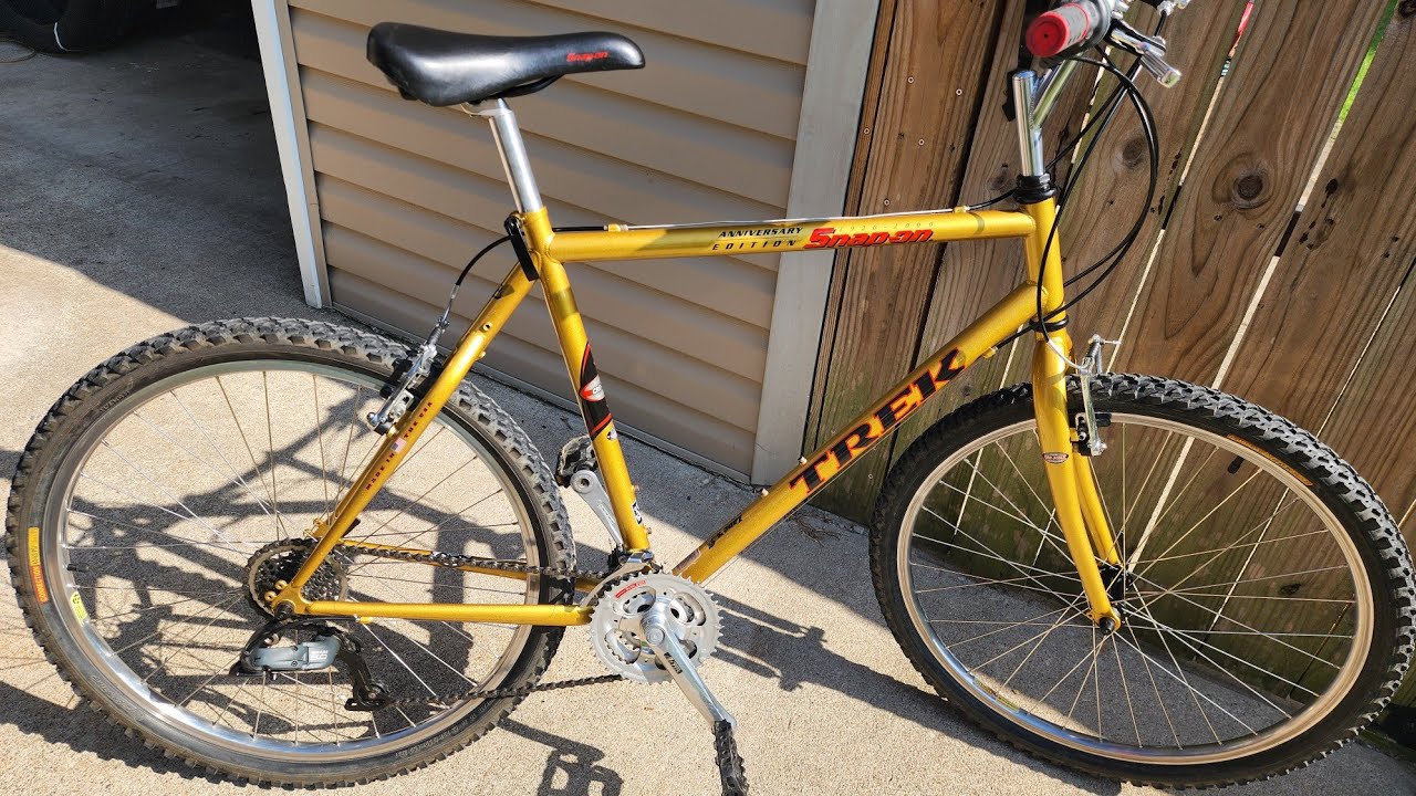 Trek 21 Inch MTB. 2000 Model Year, Snap-On Anniversary. - YouTube