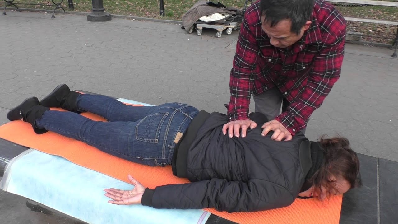 Luo Dong Bench Massage - 1325 - YouTube