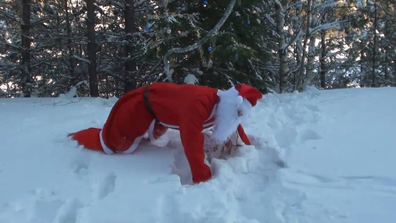 Tommy Almighty / Tomten är Galen Official Video - YouTube