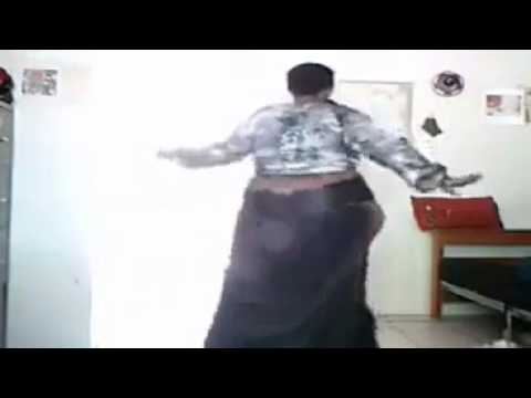 Dünya nın E n iyi Dansözü -)) Bu ne Baba Yaaa -))