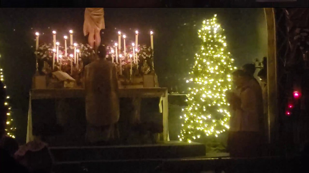 Midnight Mass - Traditional Latin Mass - YouTube