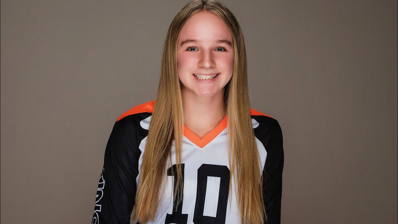 Aizlyn #10 (11th Grade-Grad Year 2027) vs St. Francis - YouTube