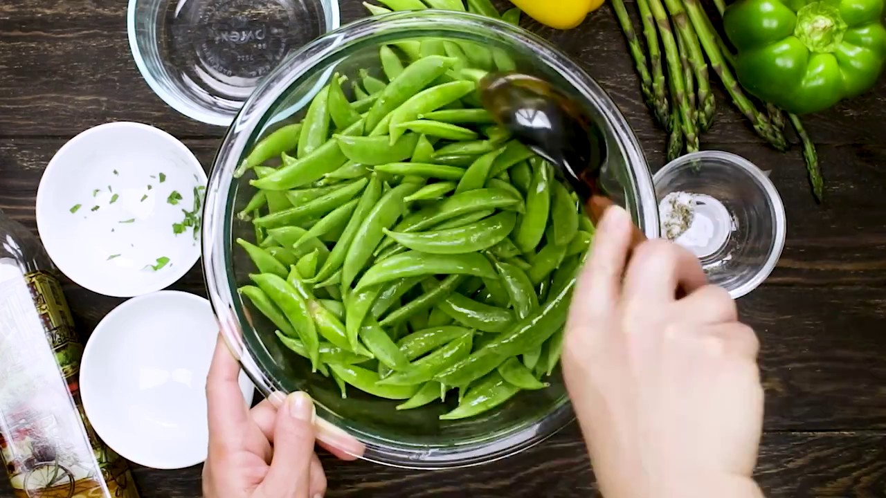 Garlic Parmesan Sugar Snap Peas - YouTube