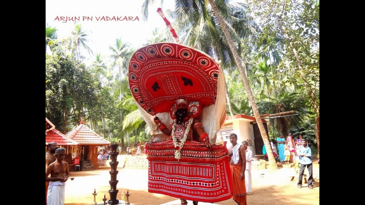 Rare theyyam..Unikelunair theyyam.komathu paradevatha. - YouTube