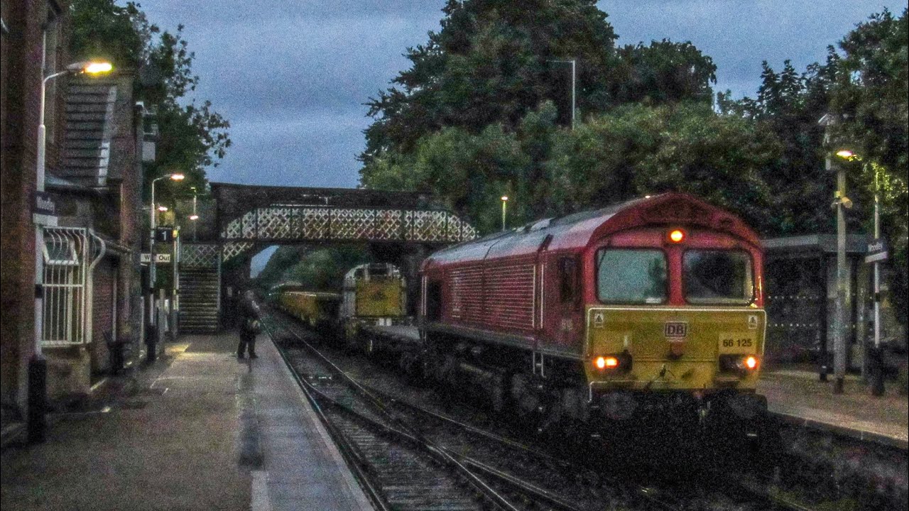 DB Cargo 66125 66106 T&T 6L42 Crewe Basford Hall - Buxton Urs @ Woodley ...