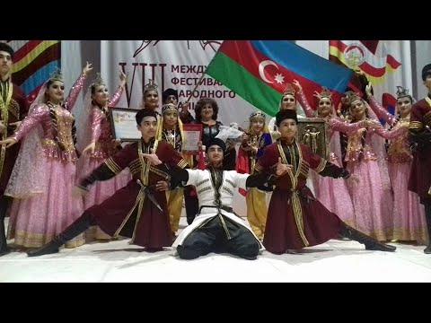 Emine Dilbazi Yubileyinde Aysel reqs ansambli
